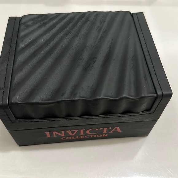 Invicta | Accessories | Invicta Large Watch Case Only Black With Red ...